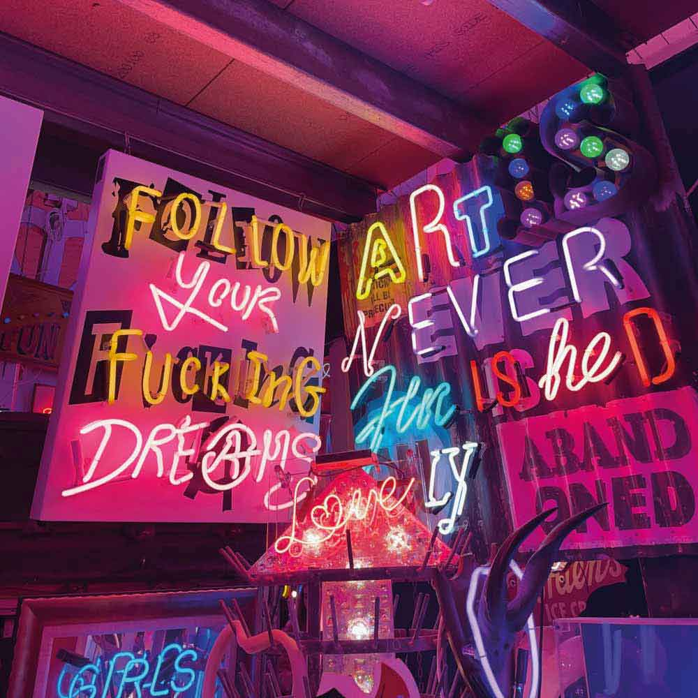 Bespoke & Personalised Neon Signs | Affordable & Custom Made – next level displays